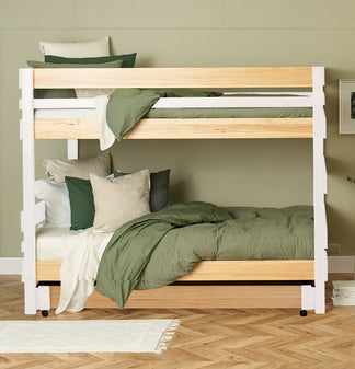 Bunk Bed with built in End Ladder – Bunkers.com.au